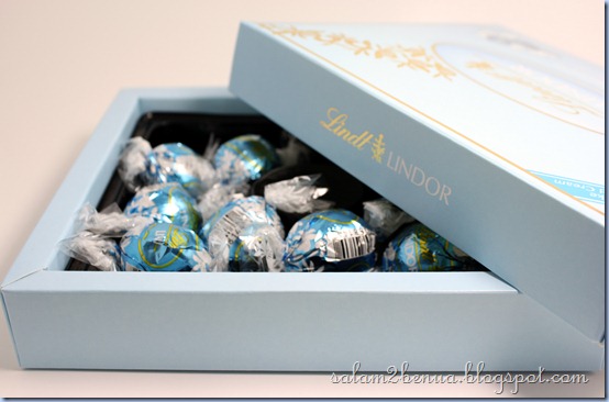 Salam Dua Benua: Jelly fish, lamb and Lindt